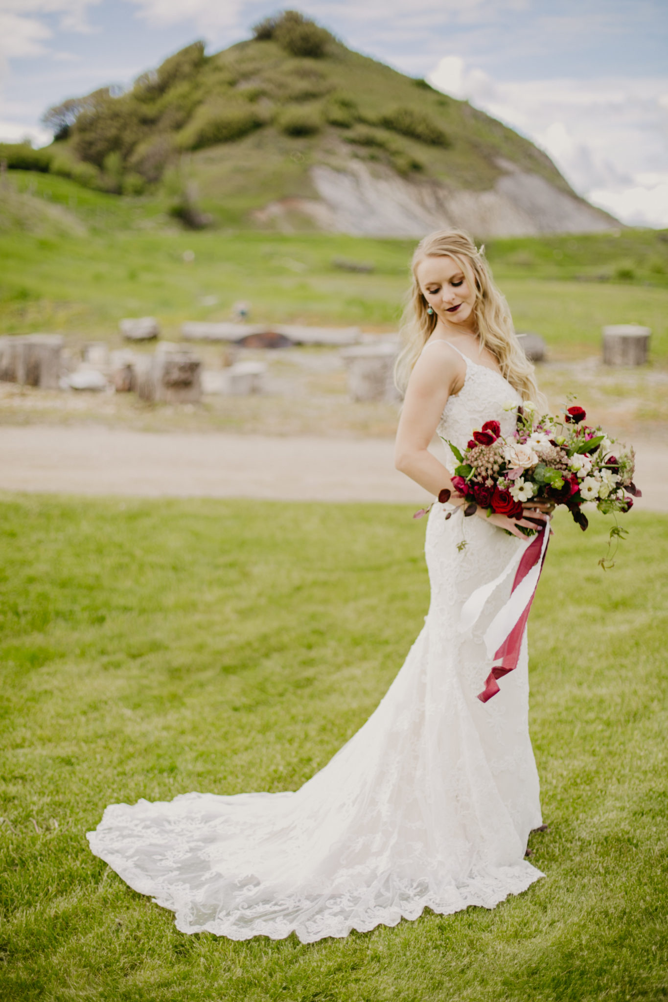 12 Must-Know Tips for Choosing Your Bridal Gown - Utah Bride & Groom