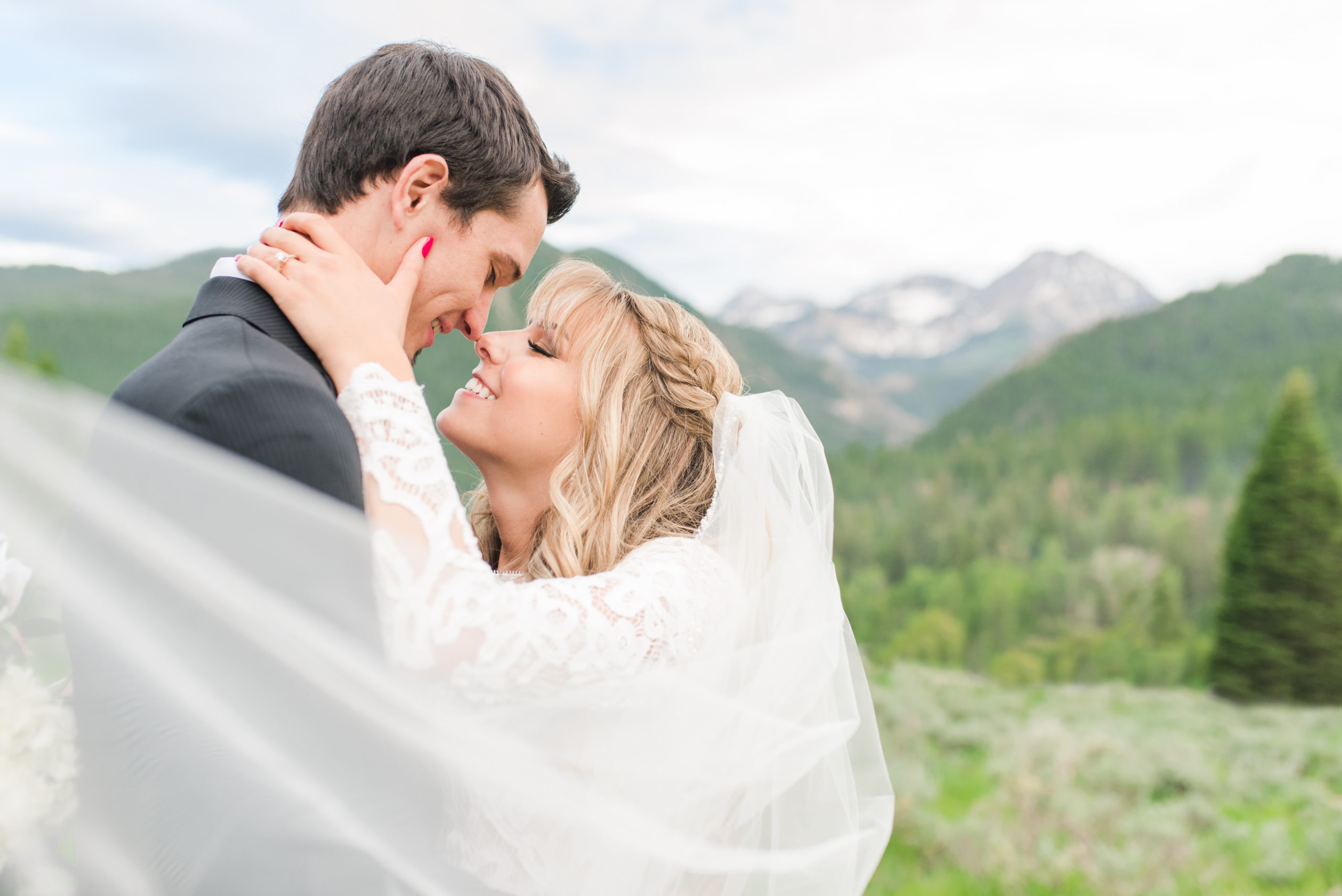 Kinsey & Tanner Bridals - Utah Bride & Groom